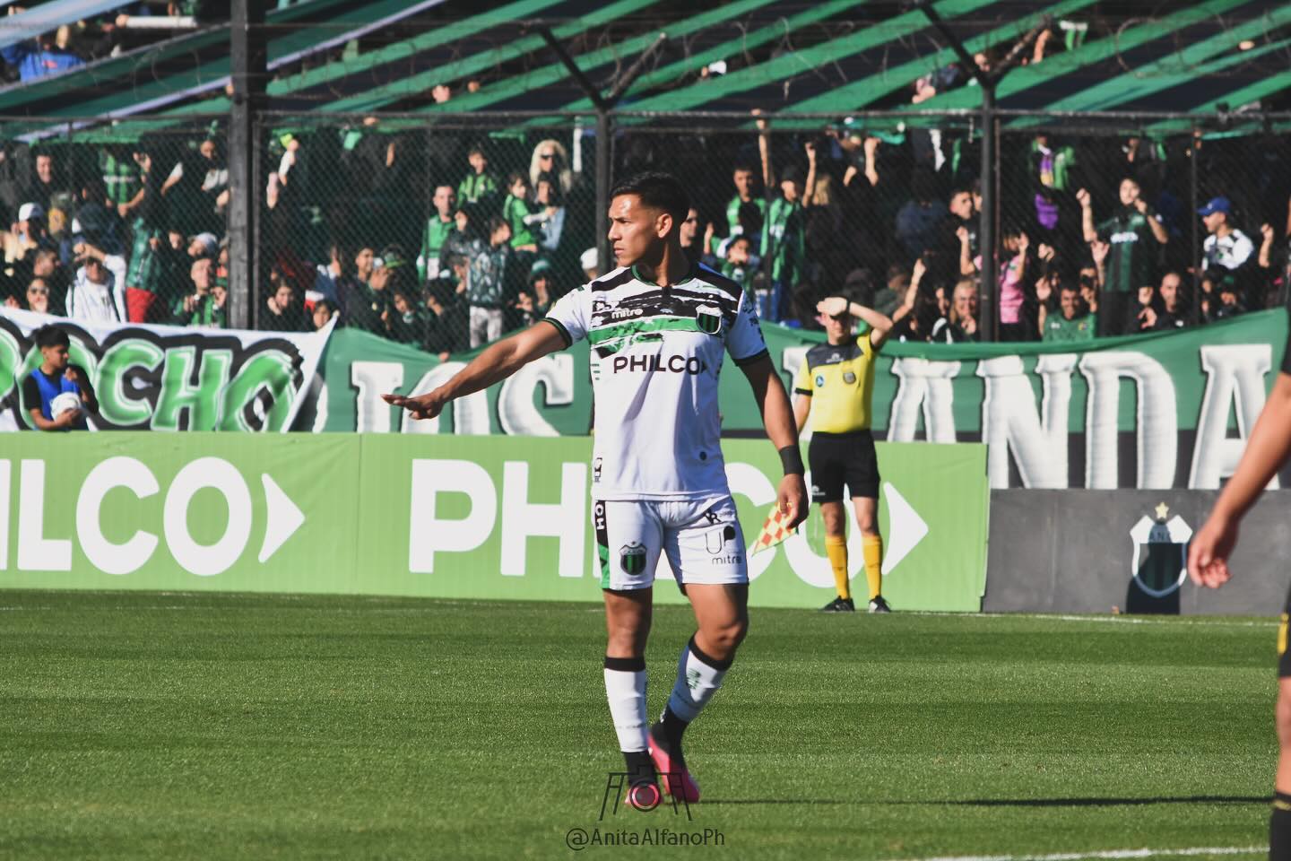 RAMÍREZ ANOTA DE CABEZA Y SELLA LA VICTORIA DE NUEVA CHICAGO ...